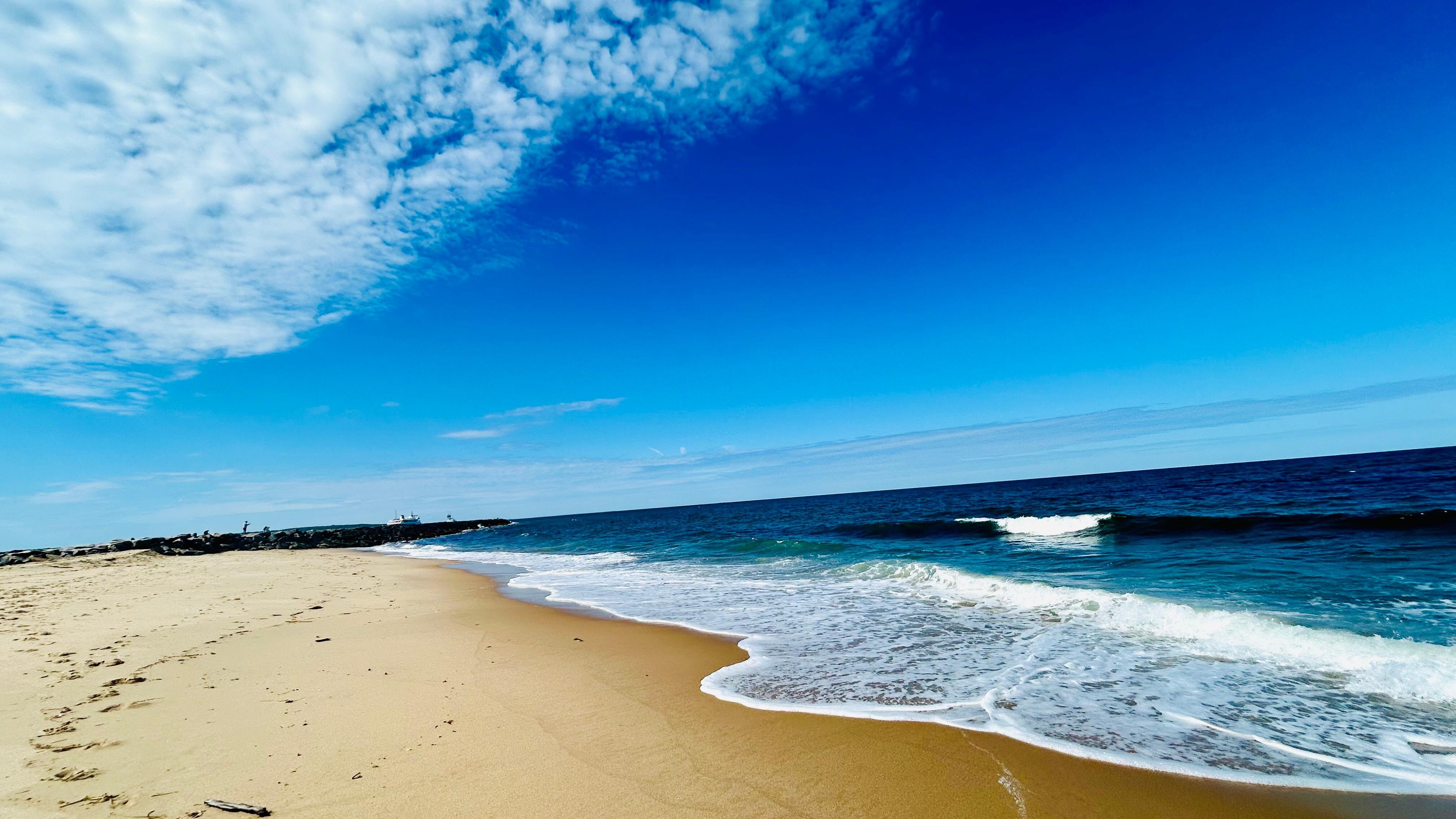 Beach at Ballard’s, walking distance. 