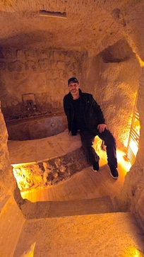 Pool tub in our friend’s room.