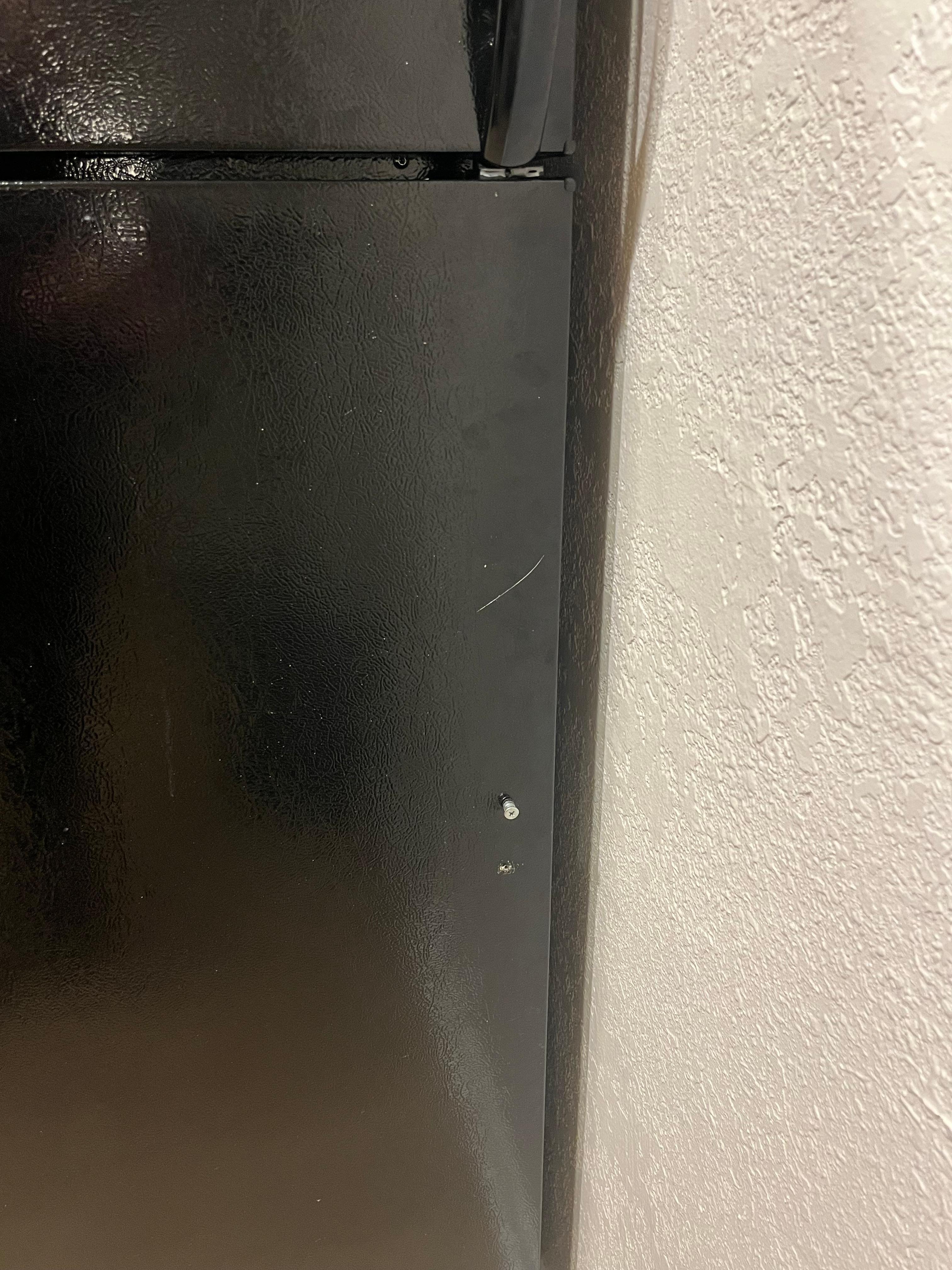 Missing fridge handle
