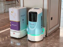 Robô, para entrega nos quartos.