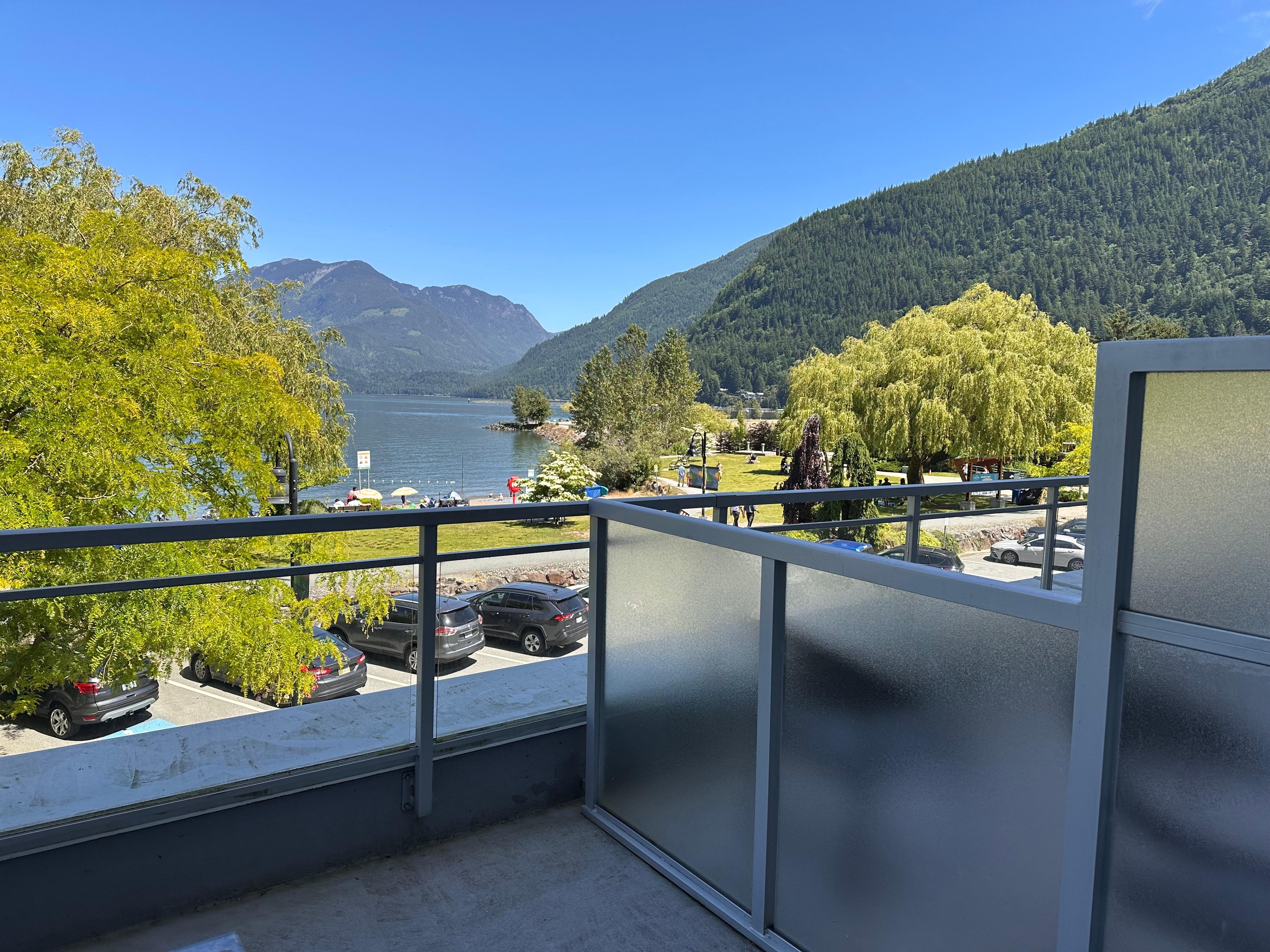 Room 208 corner deck beach view