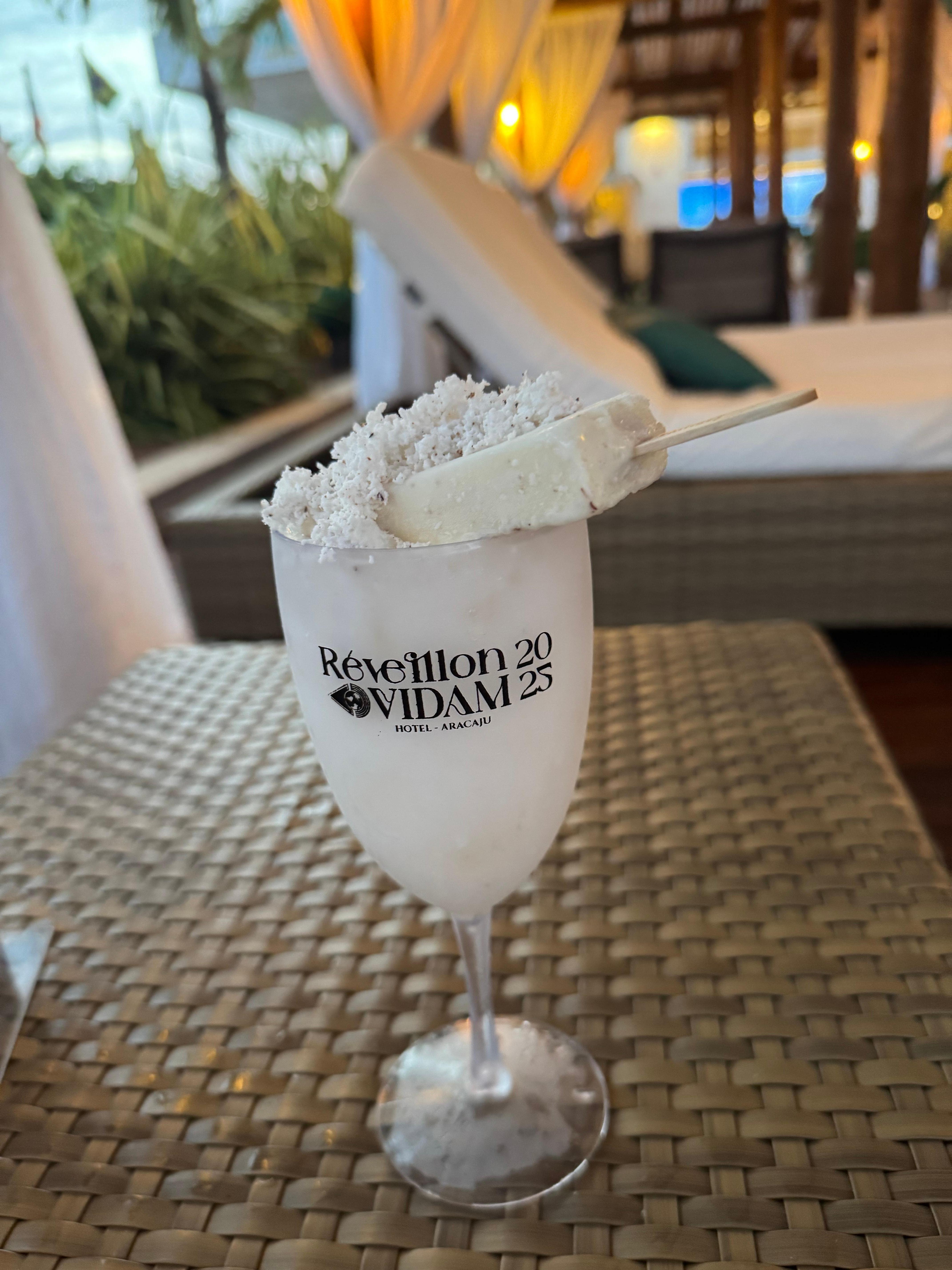 Drink na piscina 