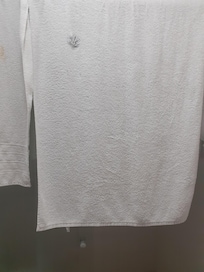 Toalhas sujas e rasgadas