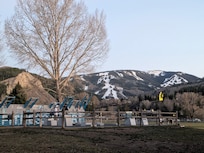 Not exactly park of the property but the outdoor gym just outside the door was super cool!