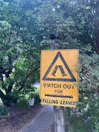 Love the garden signs!