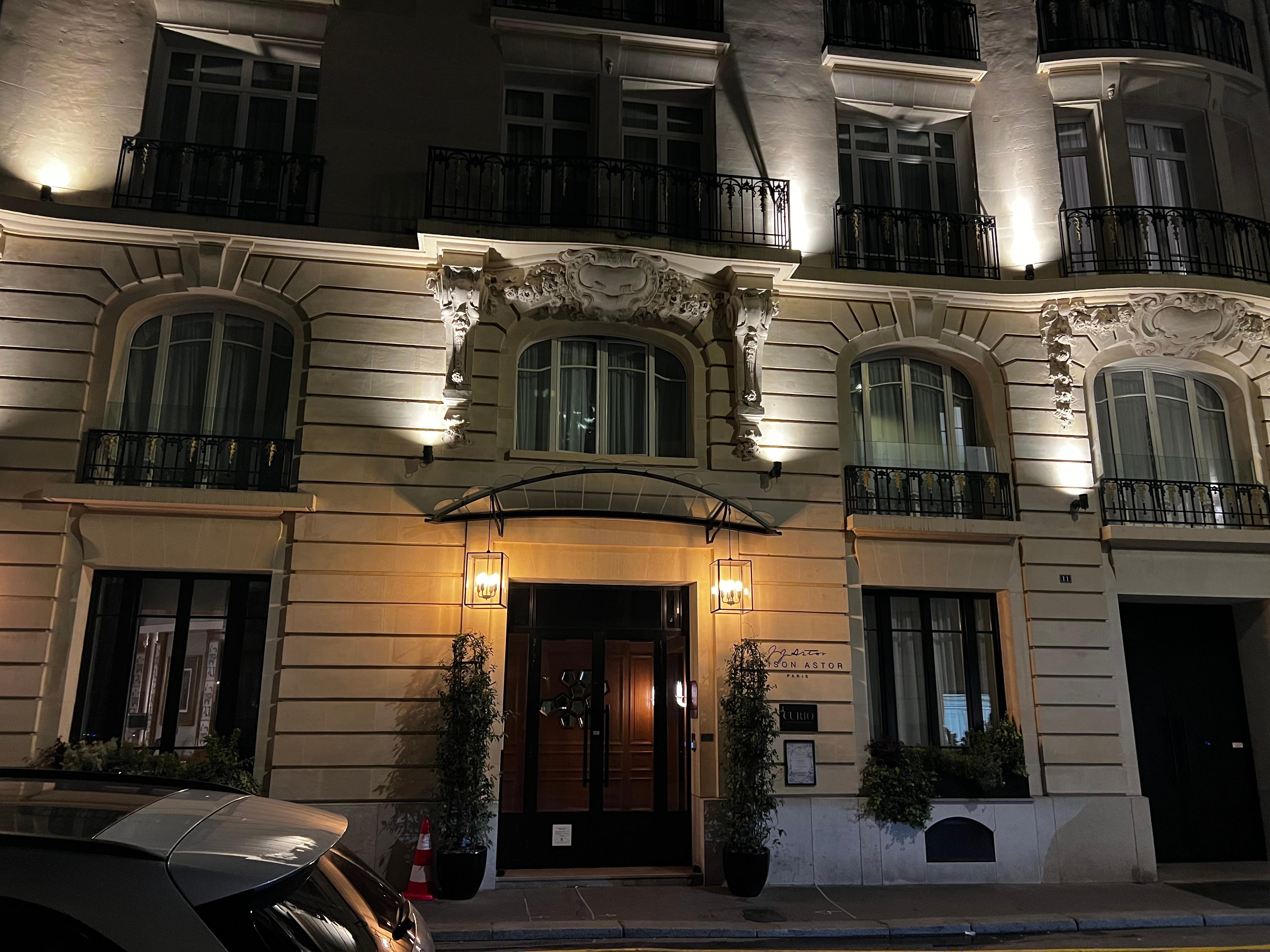 A small and very cosy place.