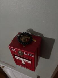 Access keys that were clearly left behind by staff that weren’t even in the building when we came to check in- our room door was wide open on arrival and there was multiple maintenance items in the common area- no sign of life - no greeting,