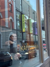 Café da manhã num restaurante belíssimo!