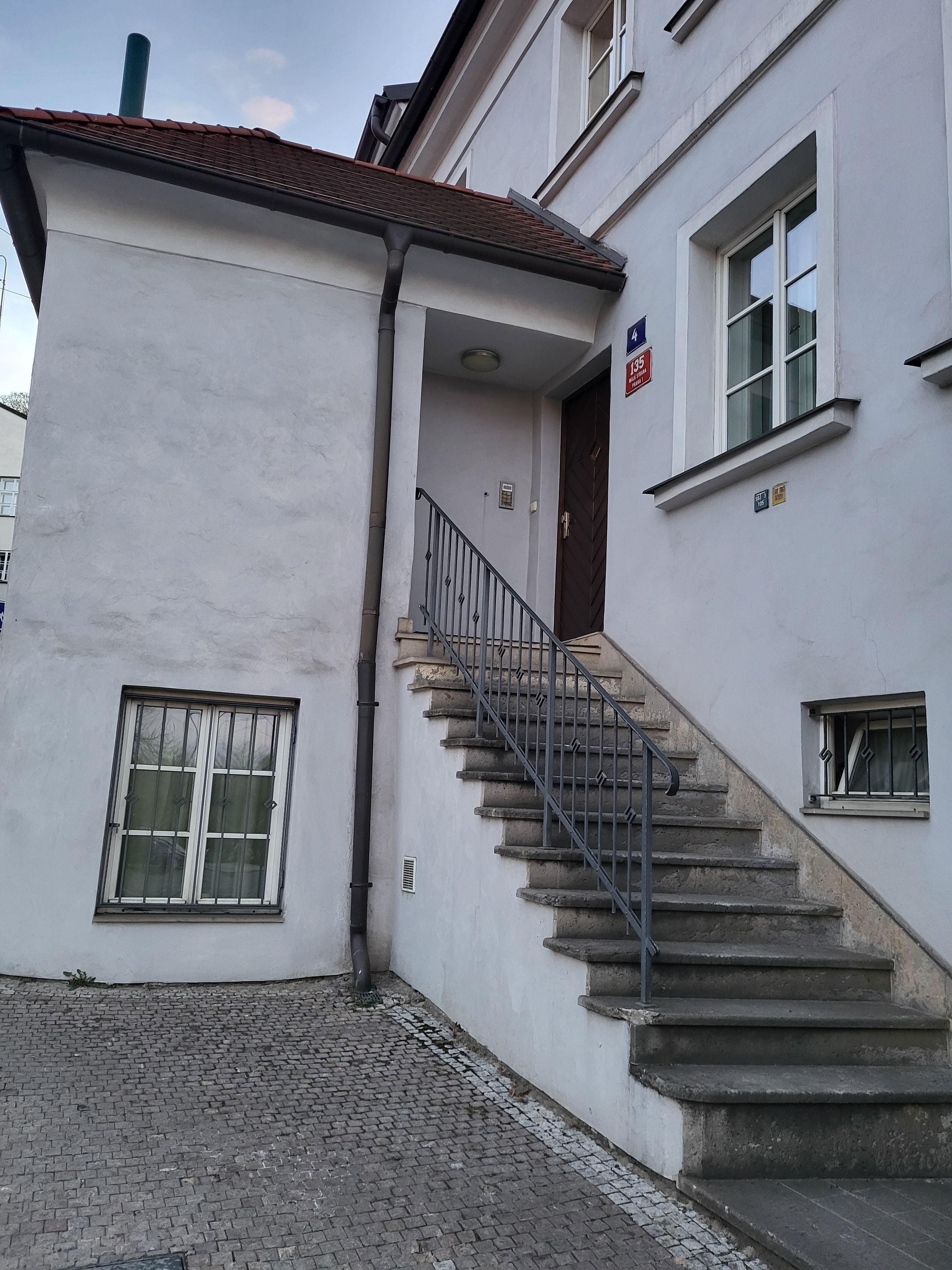 Hoffmeister Depandance building 2