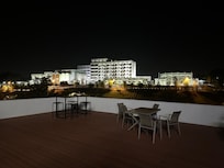 The rooftop facing the parliament building