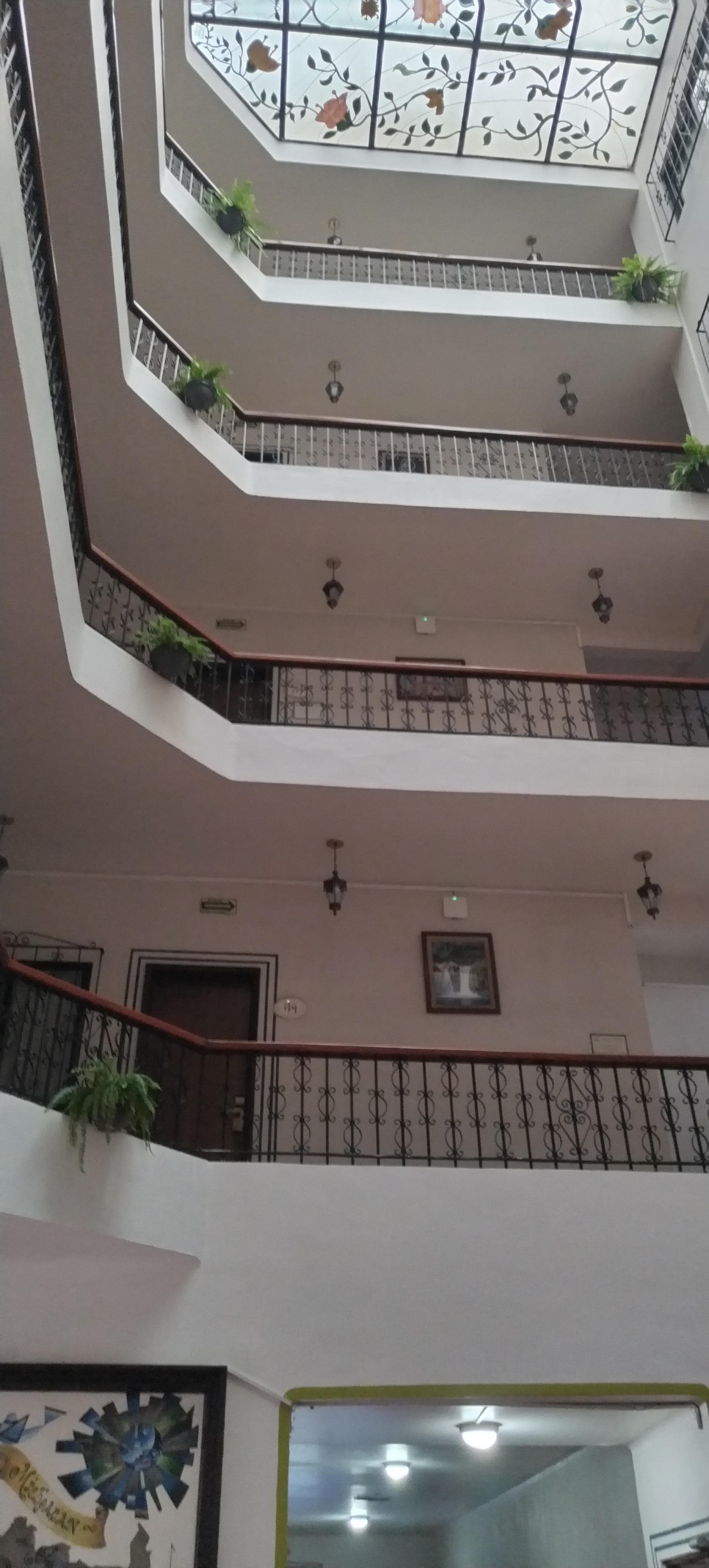 Hotel muy cerca de Catedral, bonito y personal muy amable, gracias 