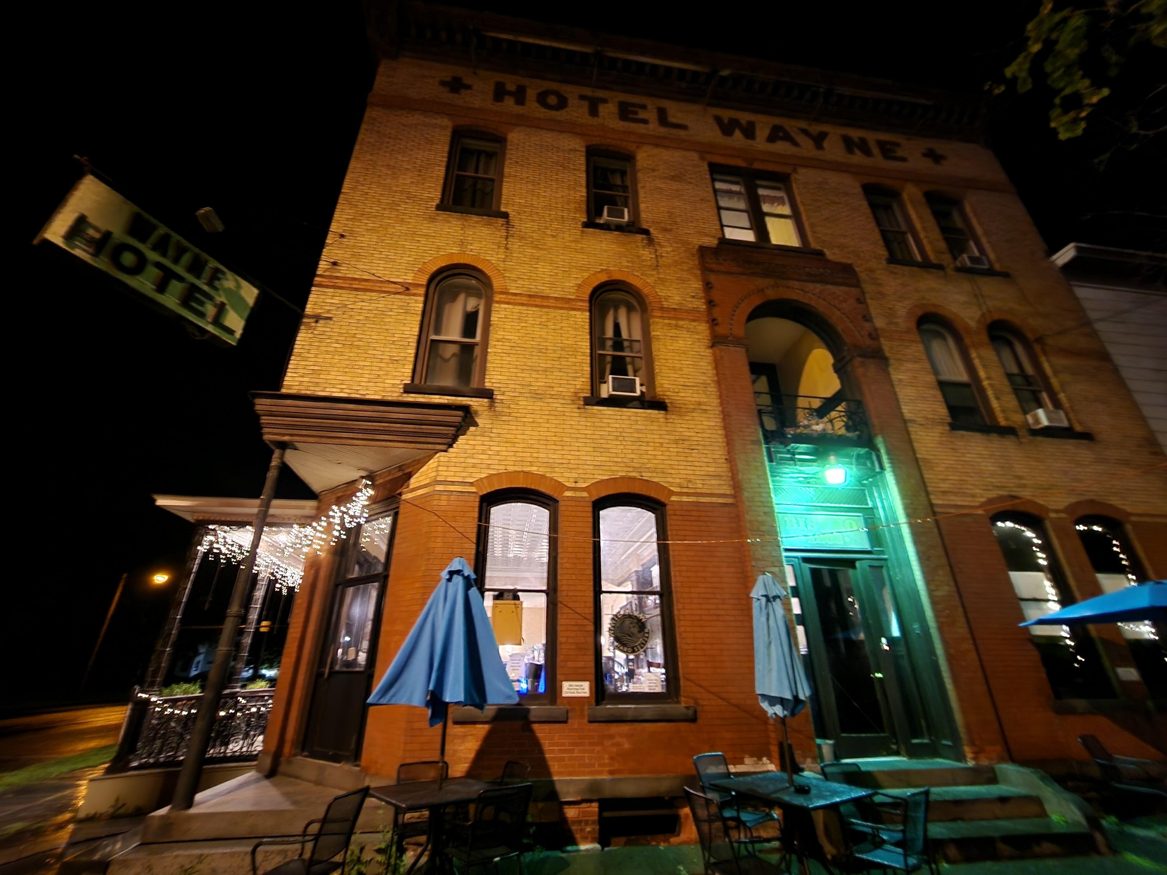 Book Wayne on Main in Honesdale | Hotels.com