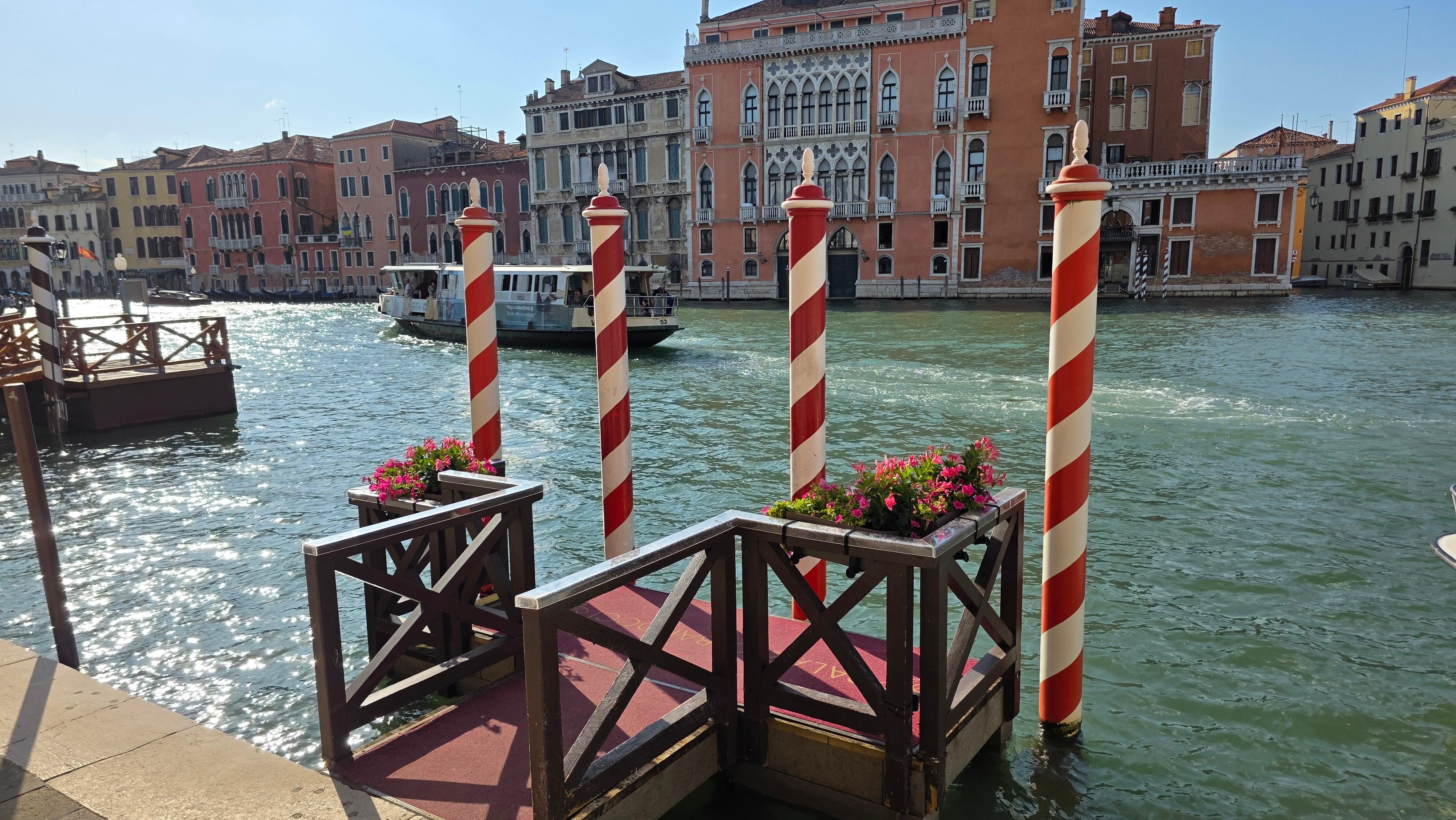Hotel own pier