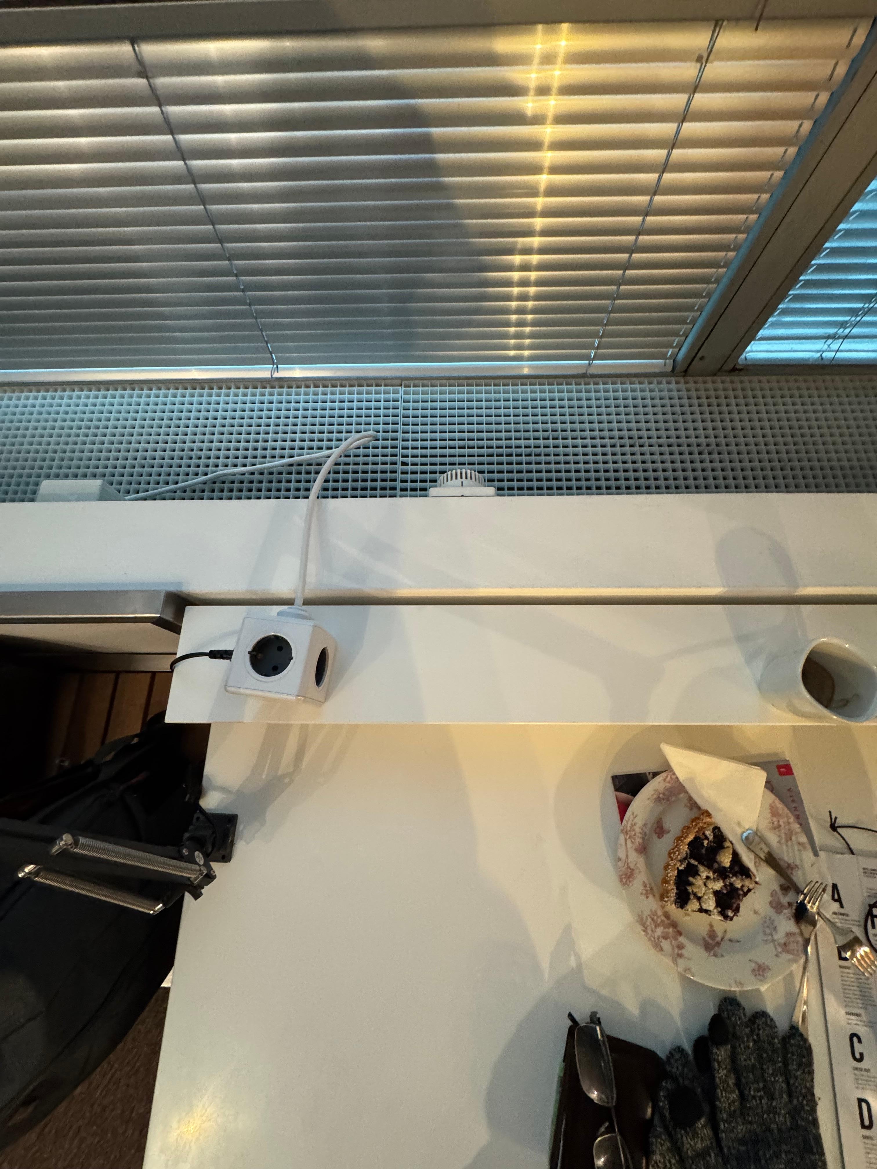 Could not reach knob for radiator as desk impedes access