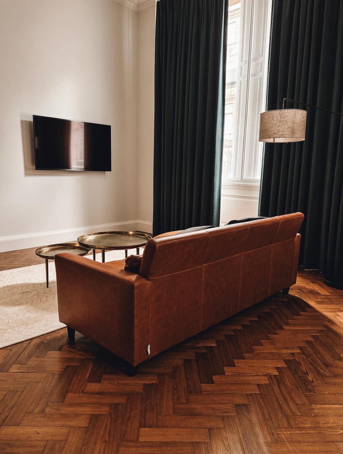 Lovely lounge area for Netflix and pizza night. 