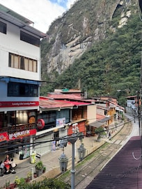 ホテルの窓からの眺めです。線路が見える