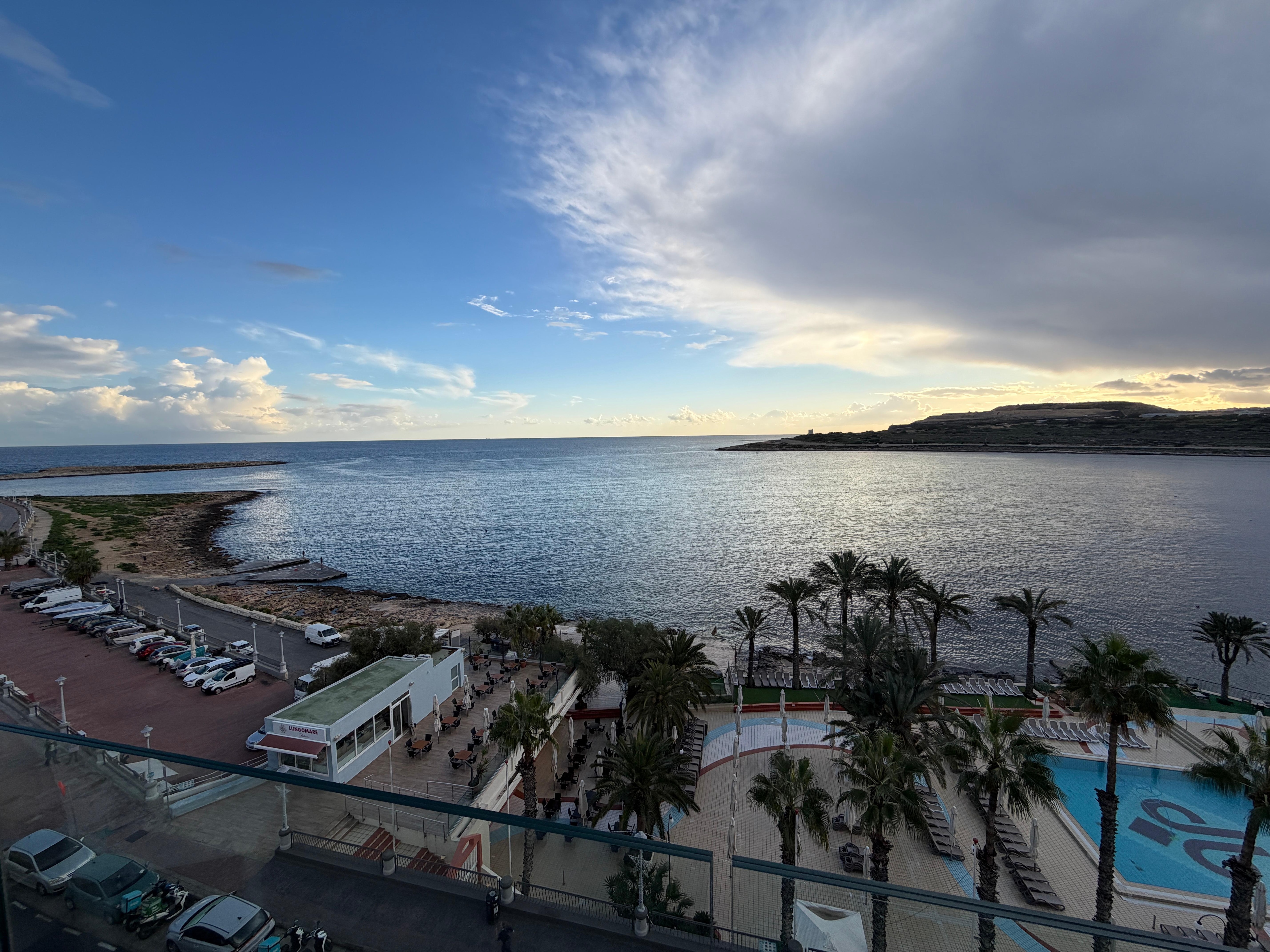 Room on 7th floor with the sea view