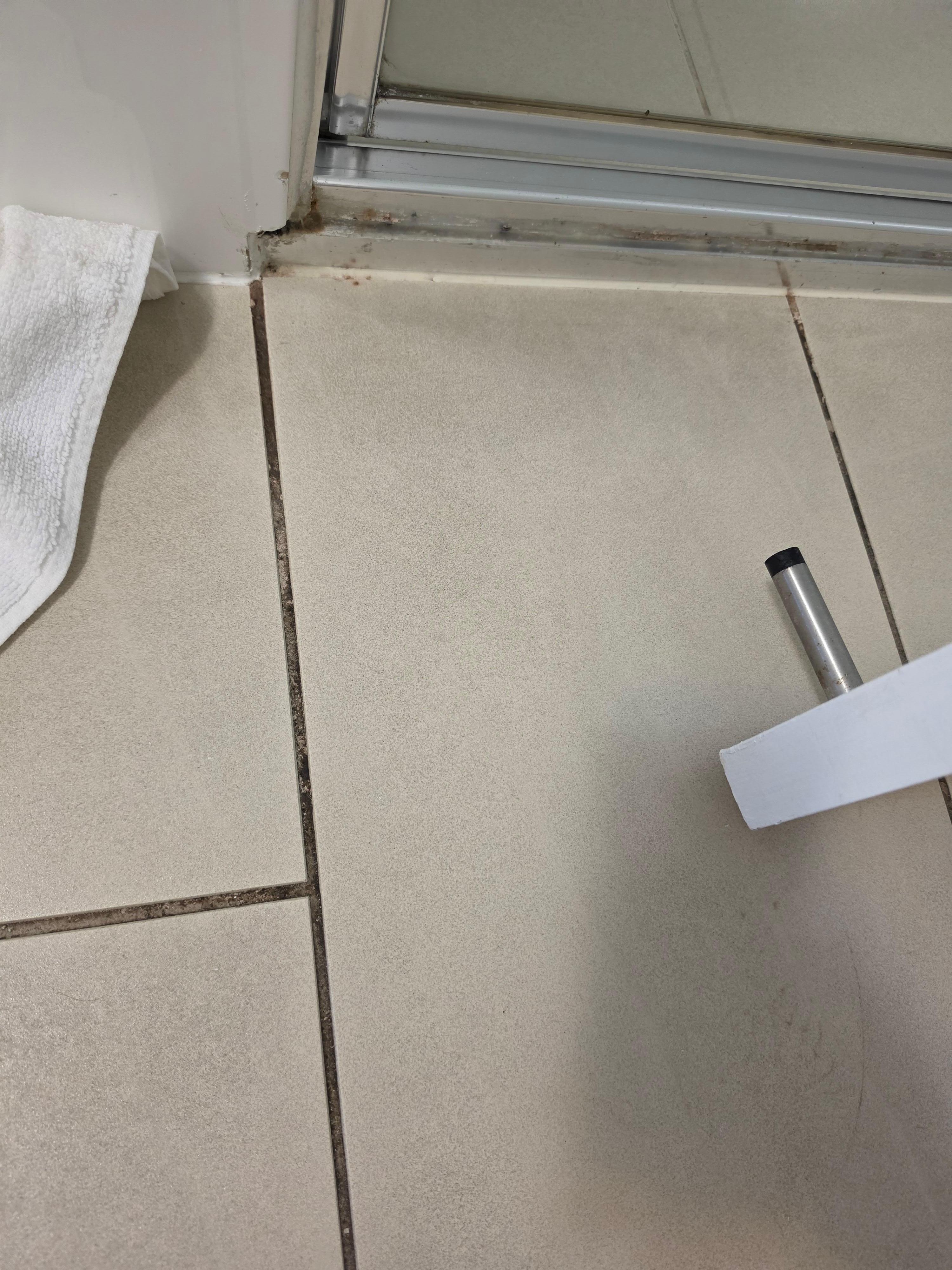 Grubby grout