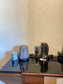 サーモスのマグカップは冷温どちらでも使えるので便利でした。