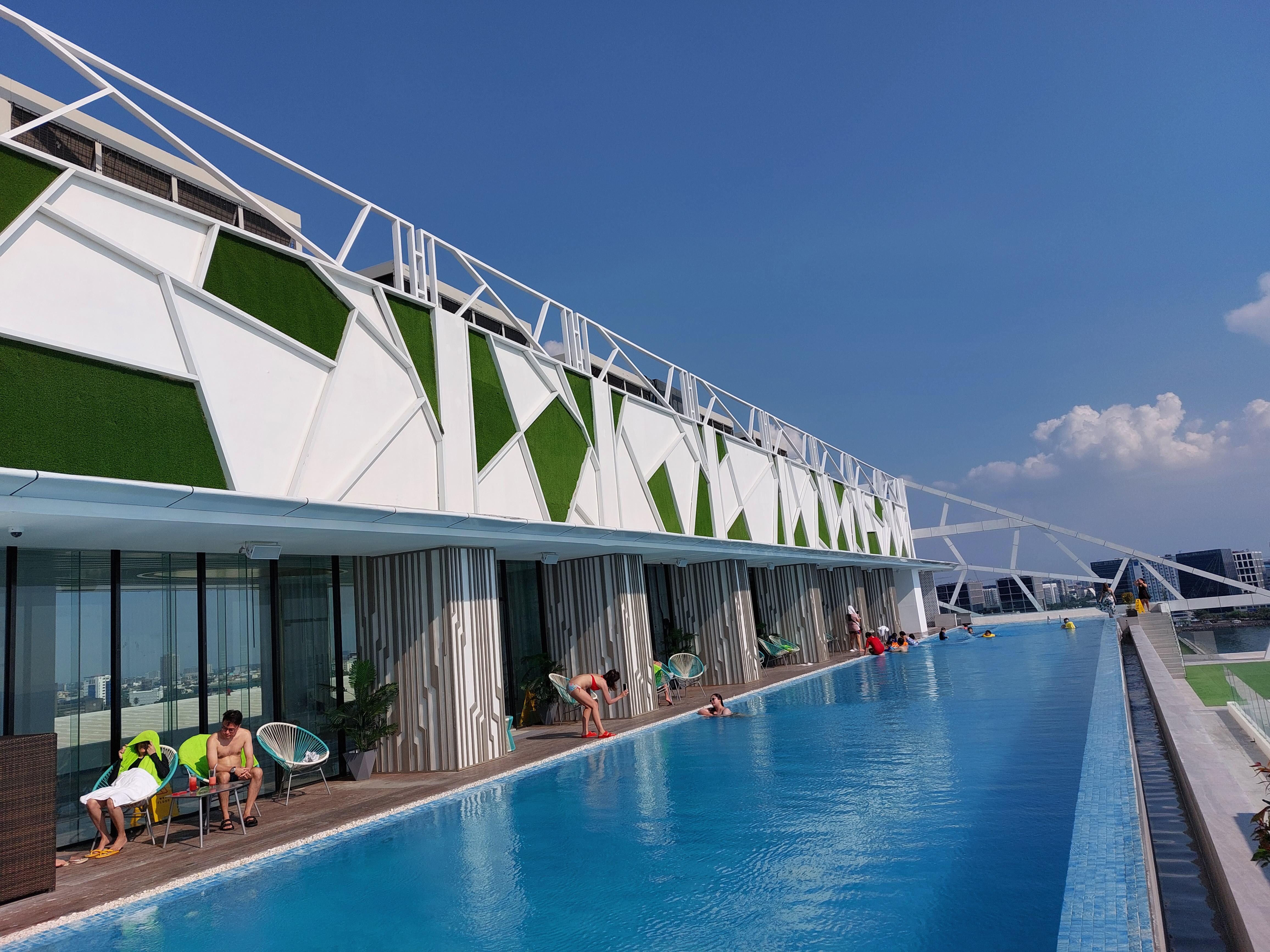 Lime Resort Manila, Manila: Info, Photos, Reviews | Book at Hotels.com