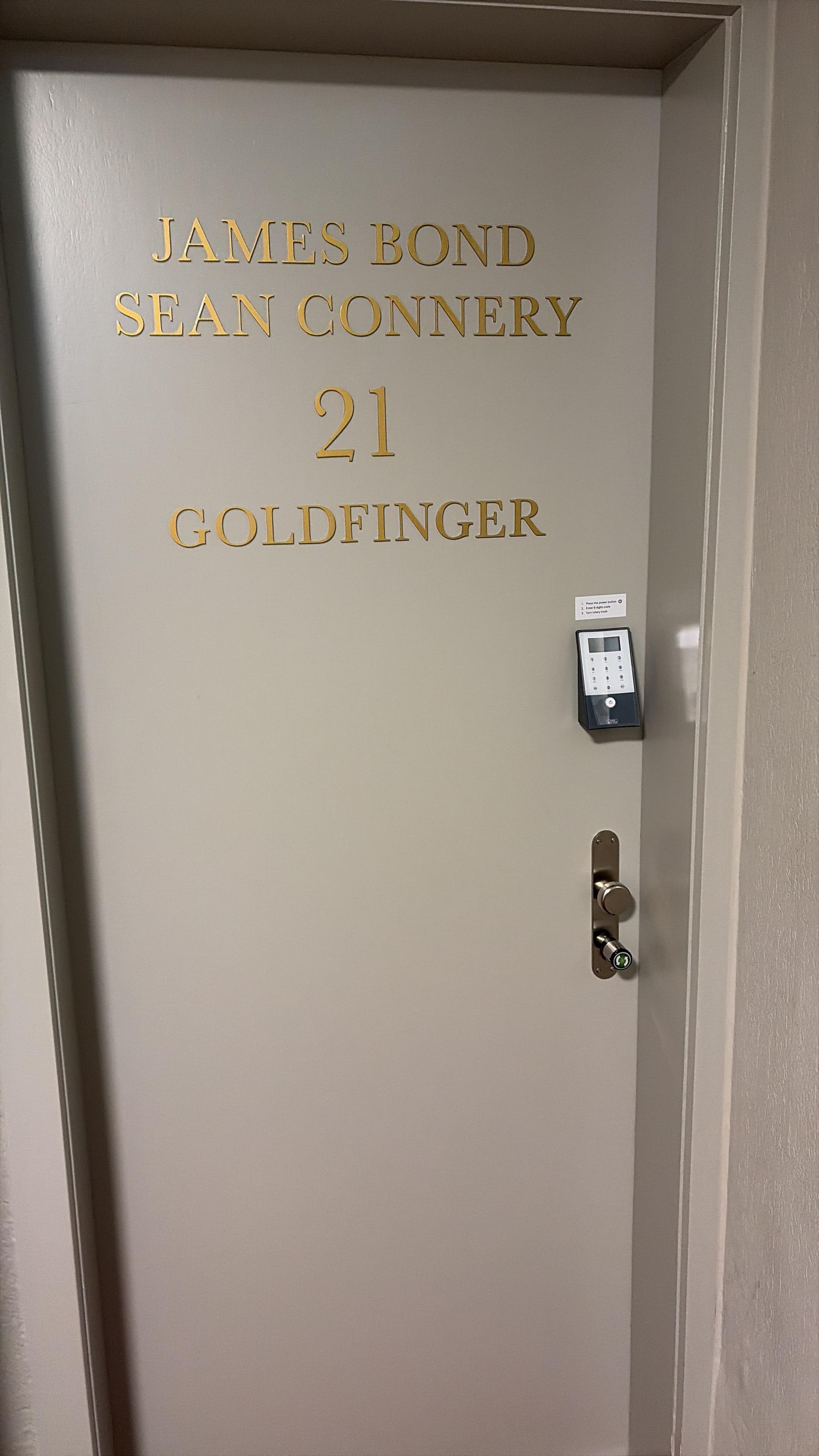 A famous actor stayed here.