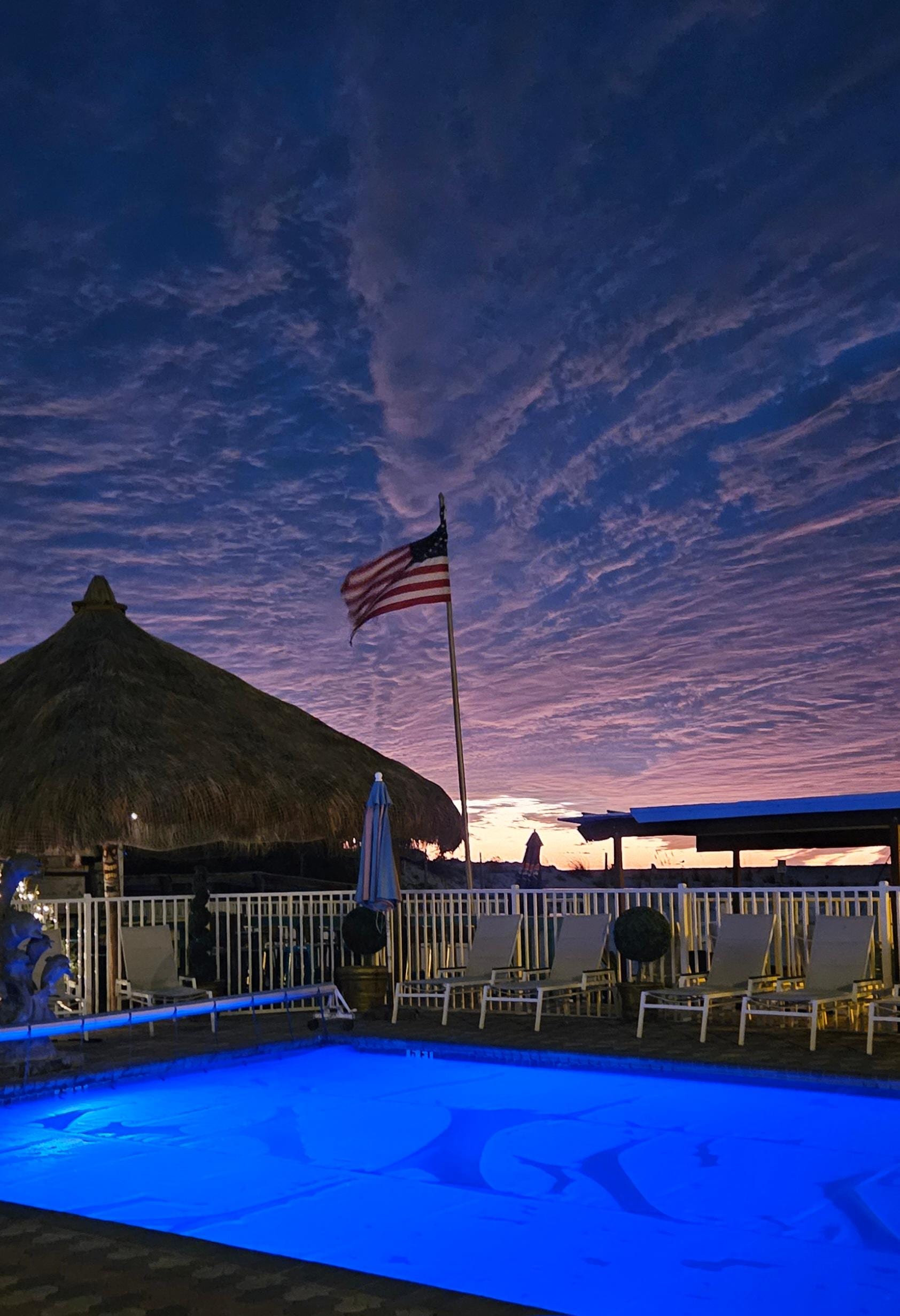 The pool is not heated to 85 as advertised, this is one of the main reasons we chose to stay here in December The Nikki bar is not adjoining to pool area , so no poolside drinks.  The sunset is something though. 