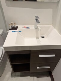 Bathroom vanity - no space for personal toiletries