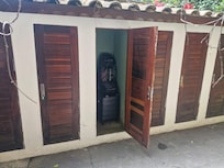 Tem como quardar as malas com chave individual