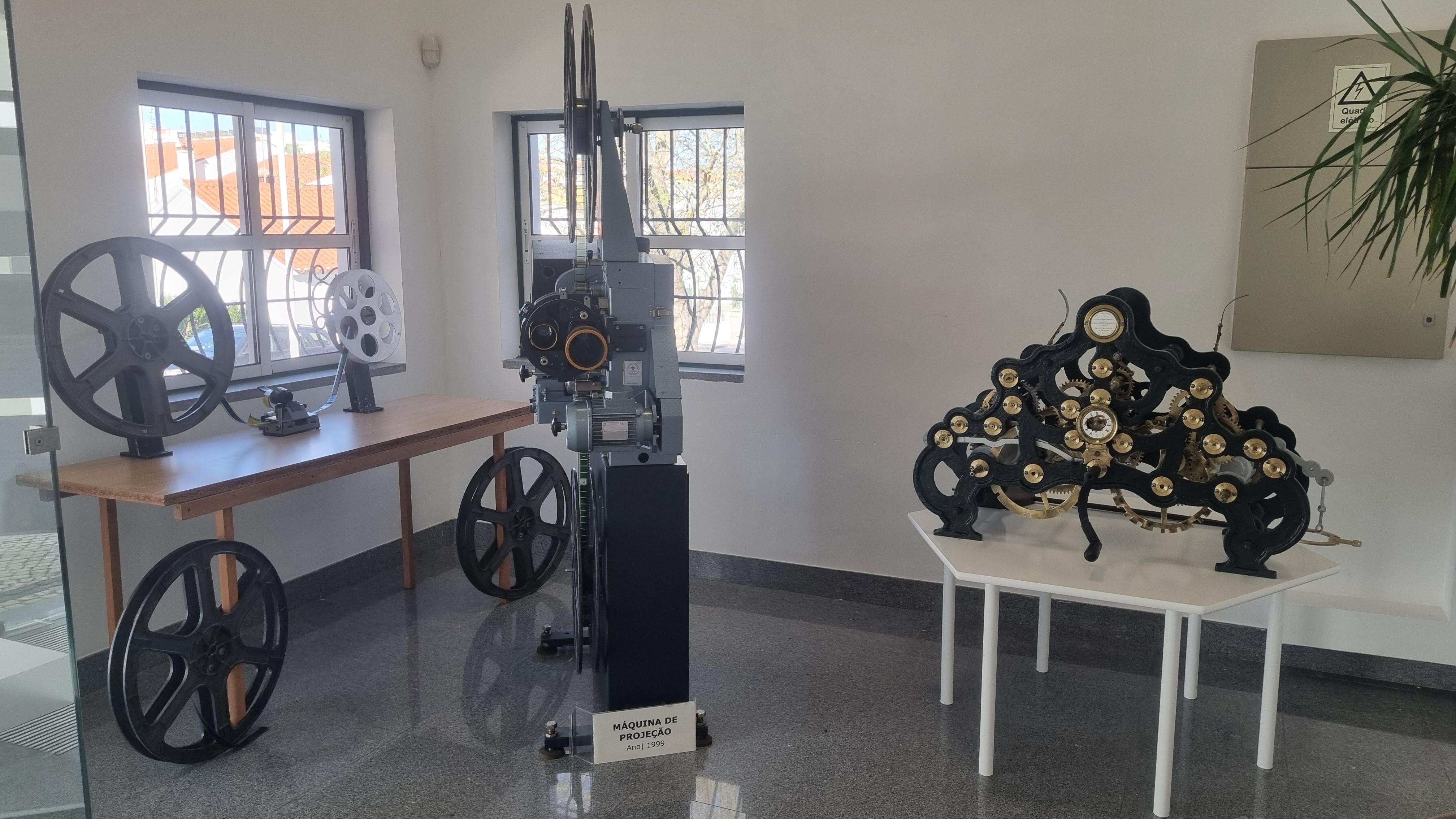 Edicifio do turismo no centro da Arronches.