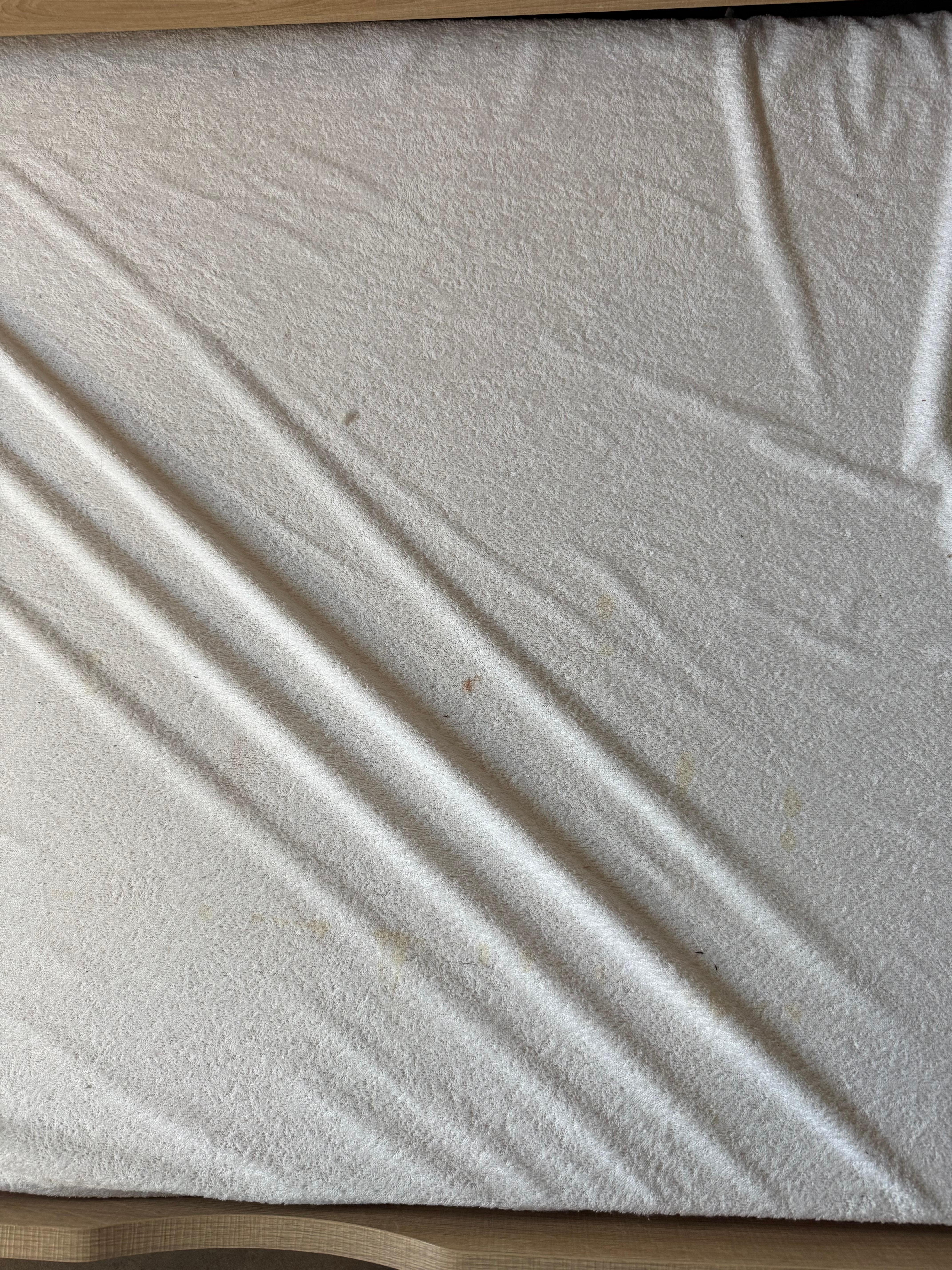 Taches sur le matela