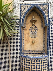 Mooie binnenplaats met zwembad