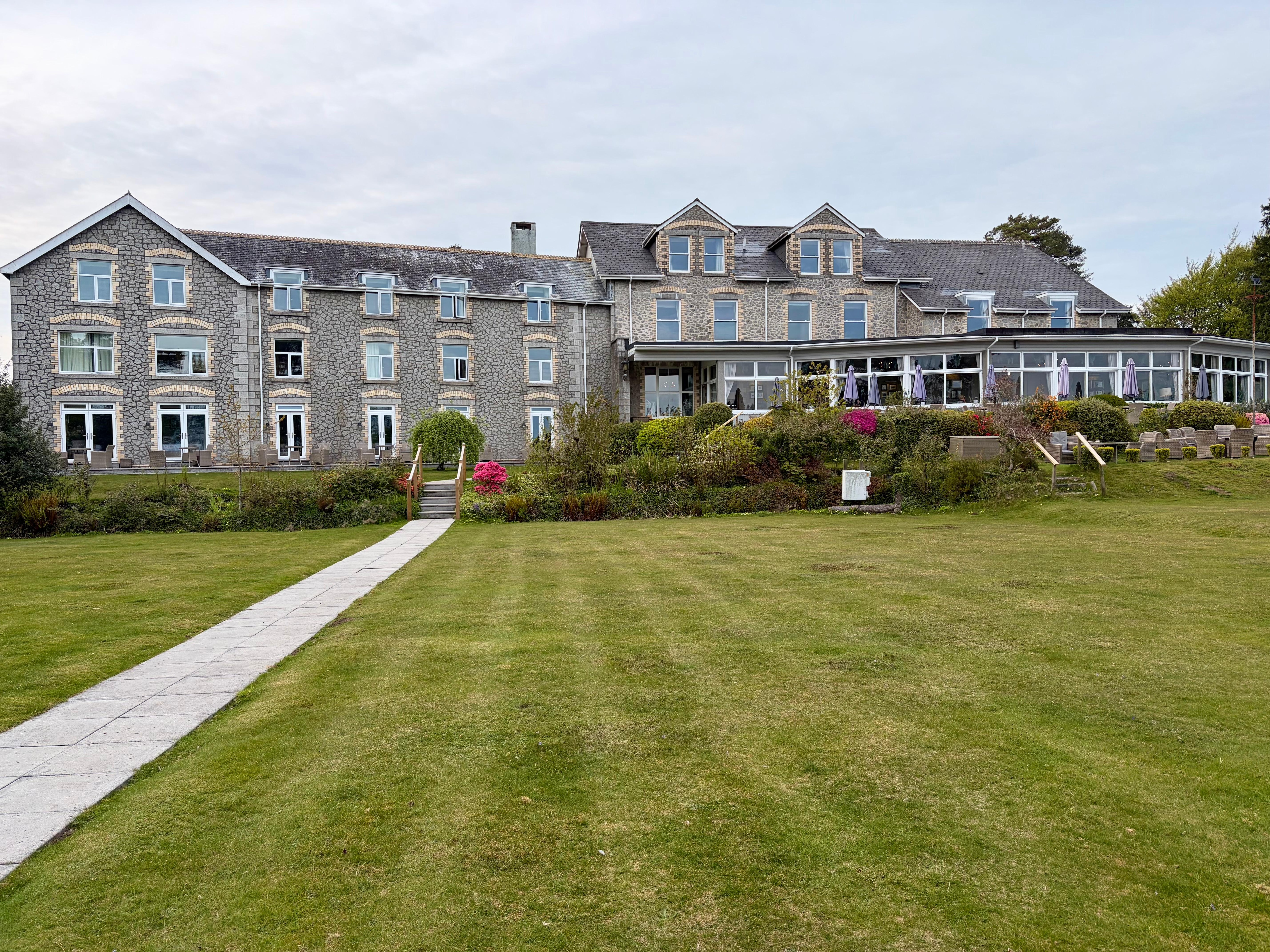 Lovely terrace and gardens to enjoy. 