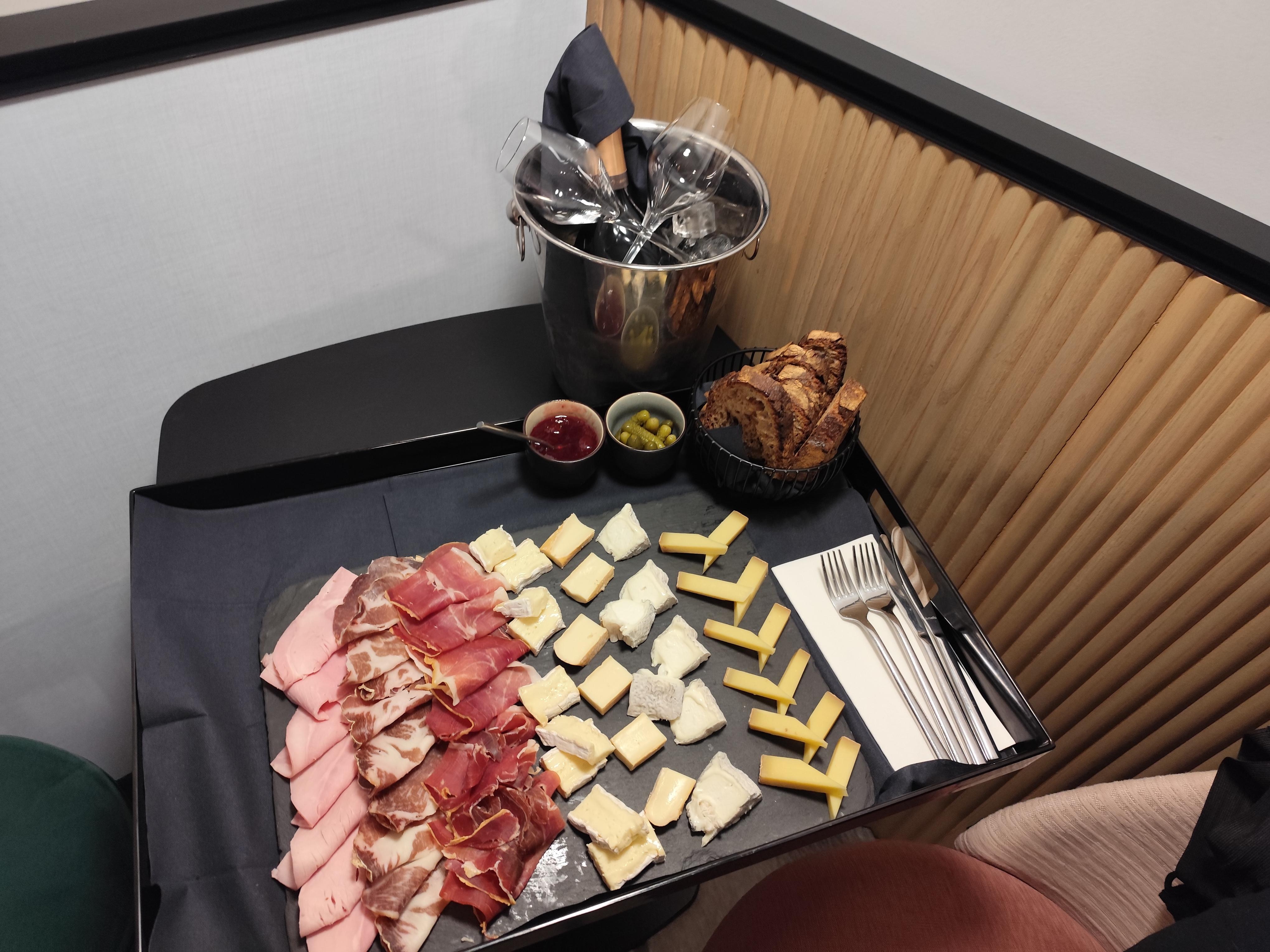 Planche mixte et champagne 