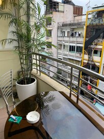 バルコニーでのみタバコが吸えます