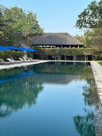 Piscina do hotel