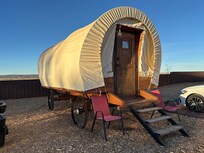 Covered wagon