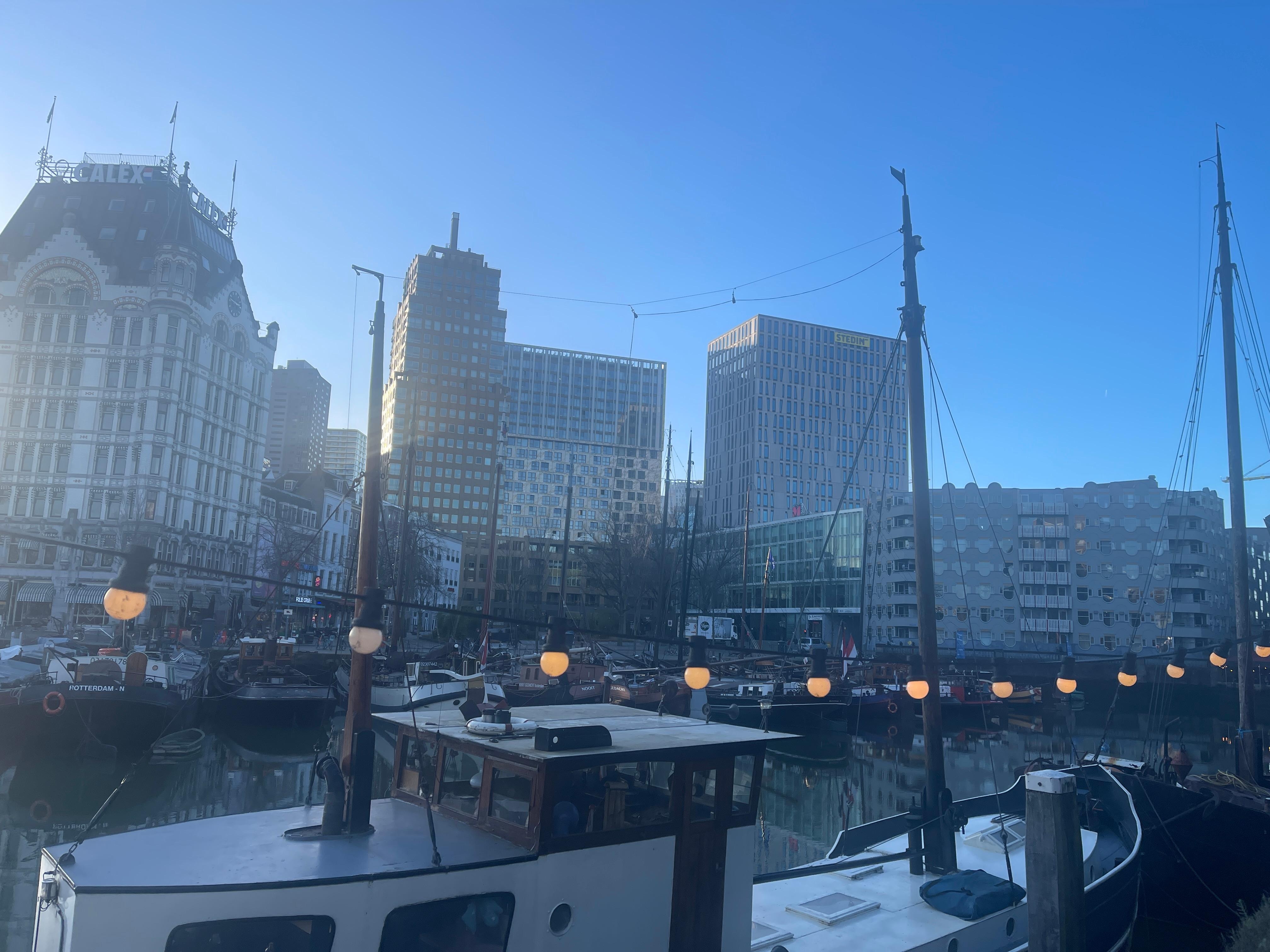 Kanalen ved hotellet