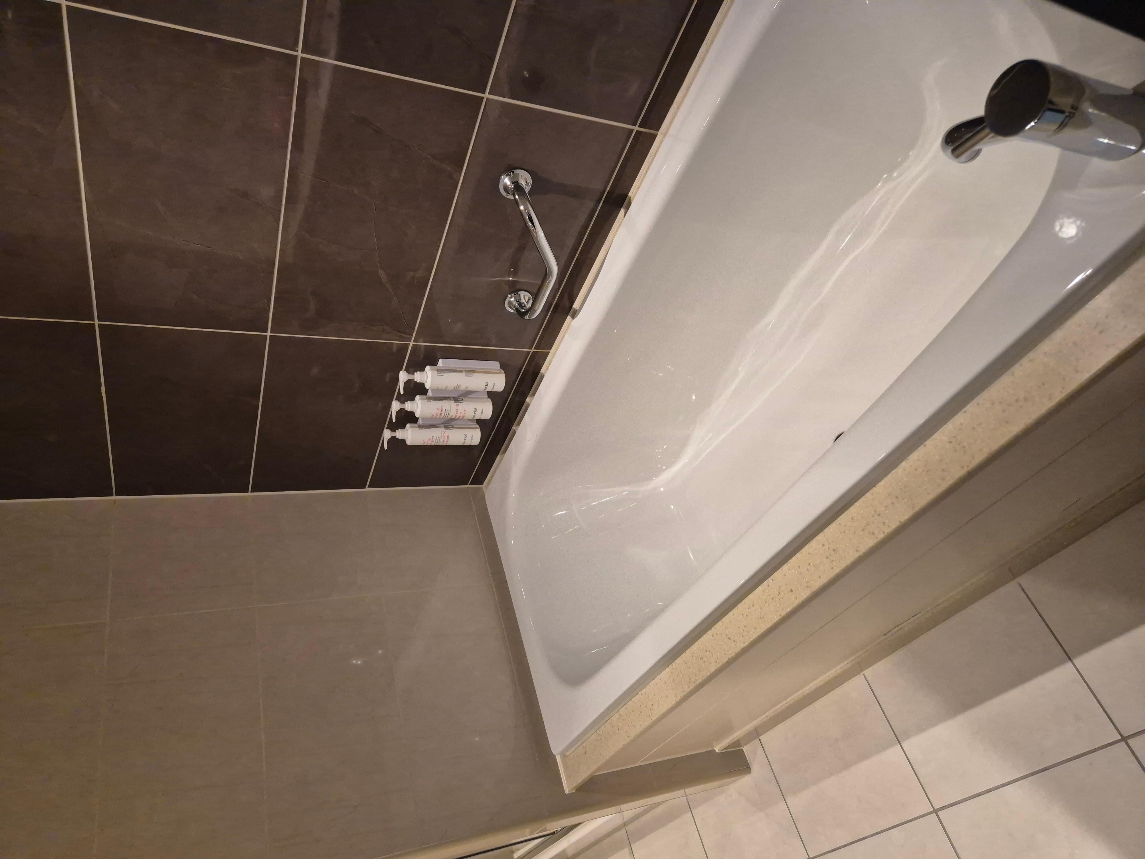 Immaculate bathroom