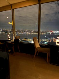 Penthouse bar very nice