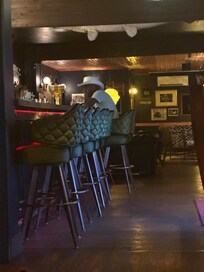 Owners work or worked in the movie biz so the decor was off the charts!