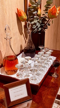 Vinho do porto cortesia no bar do hotel à partir das 17:30.