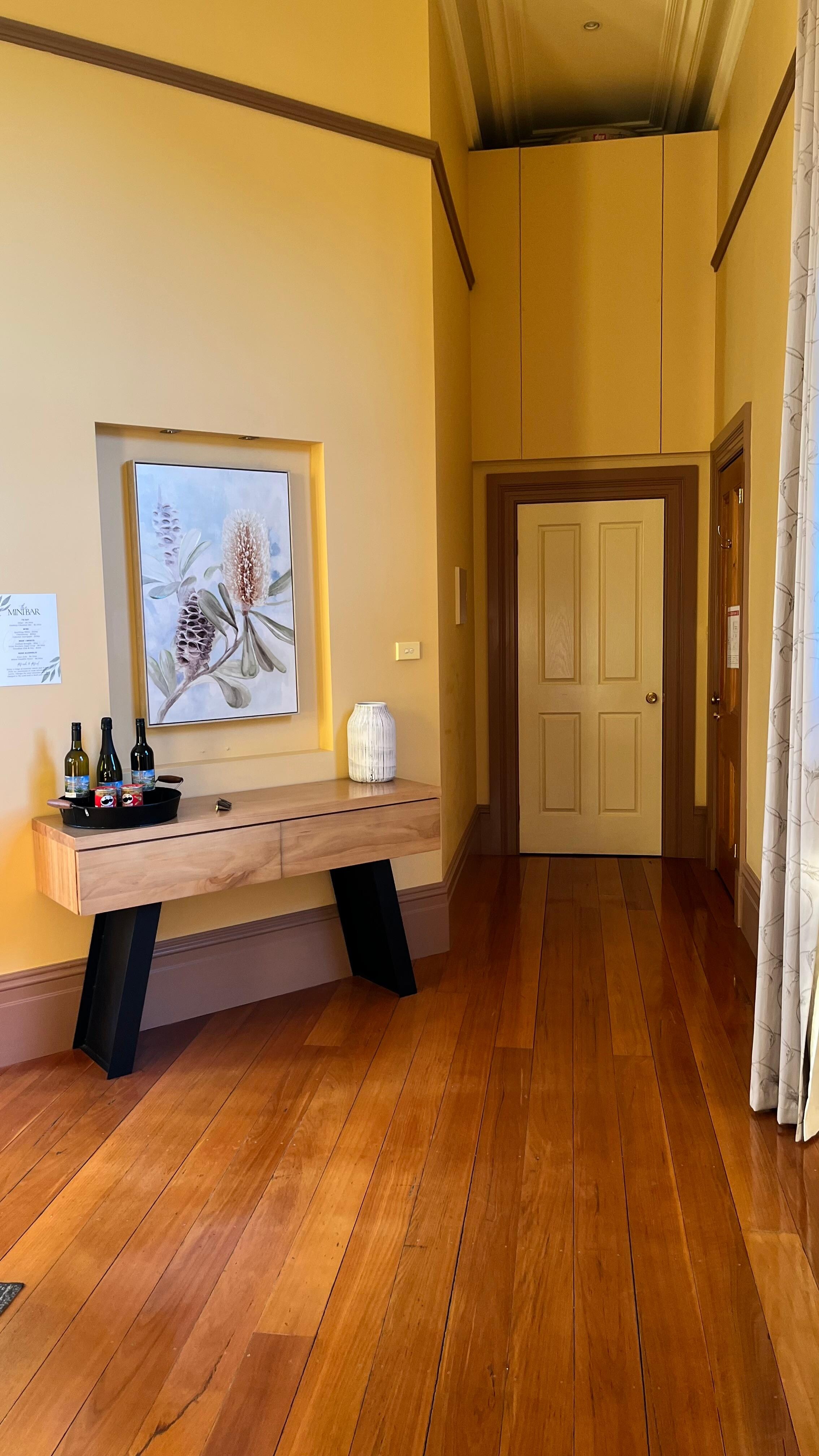 Entry way