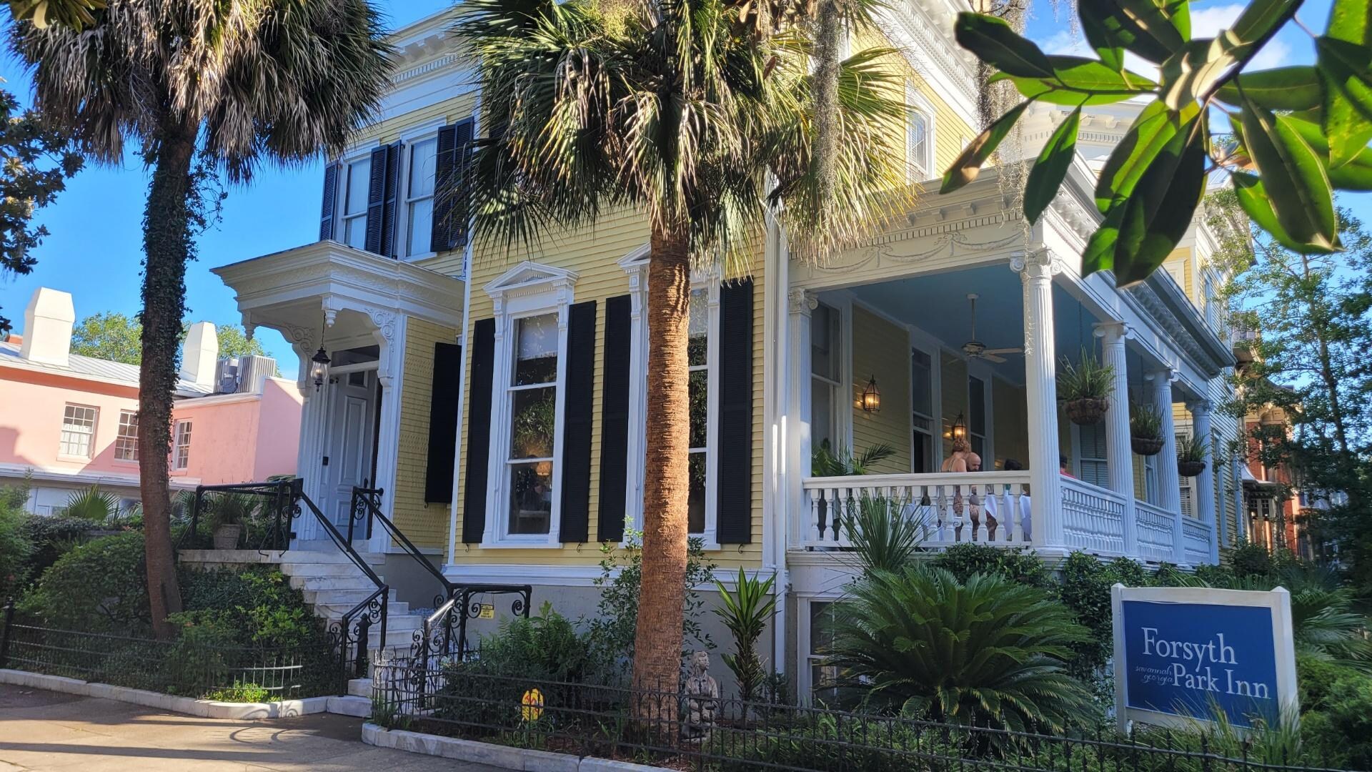 Book Forsyth Park Inn in Savannah | Hotels.com