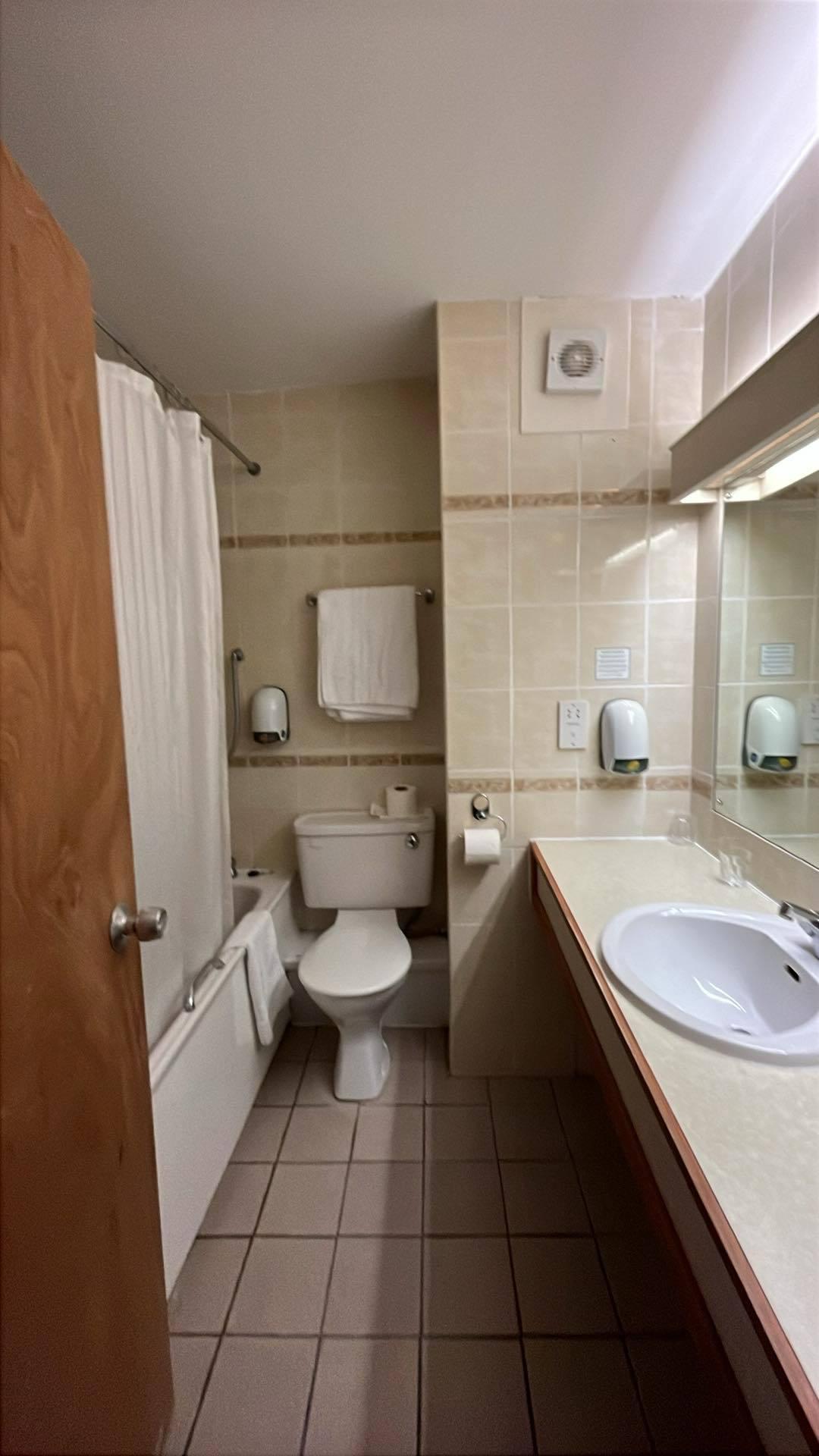 Bathroom room 112