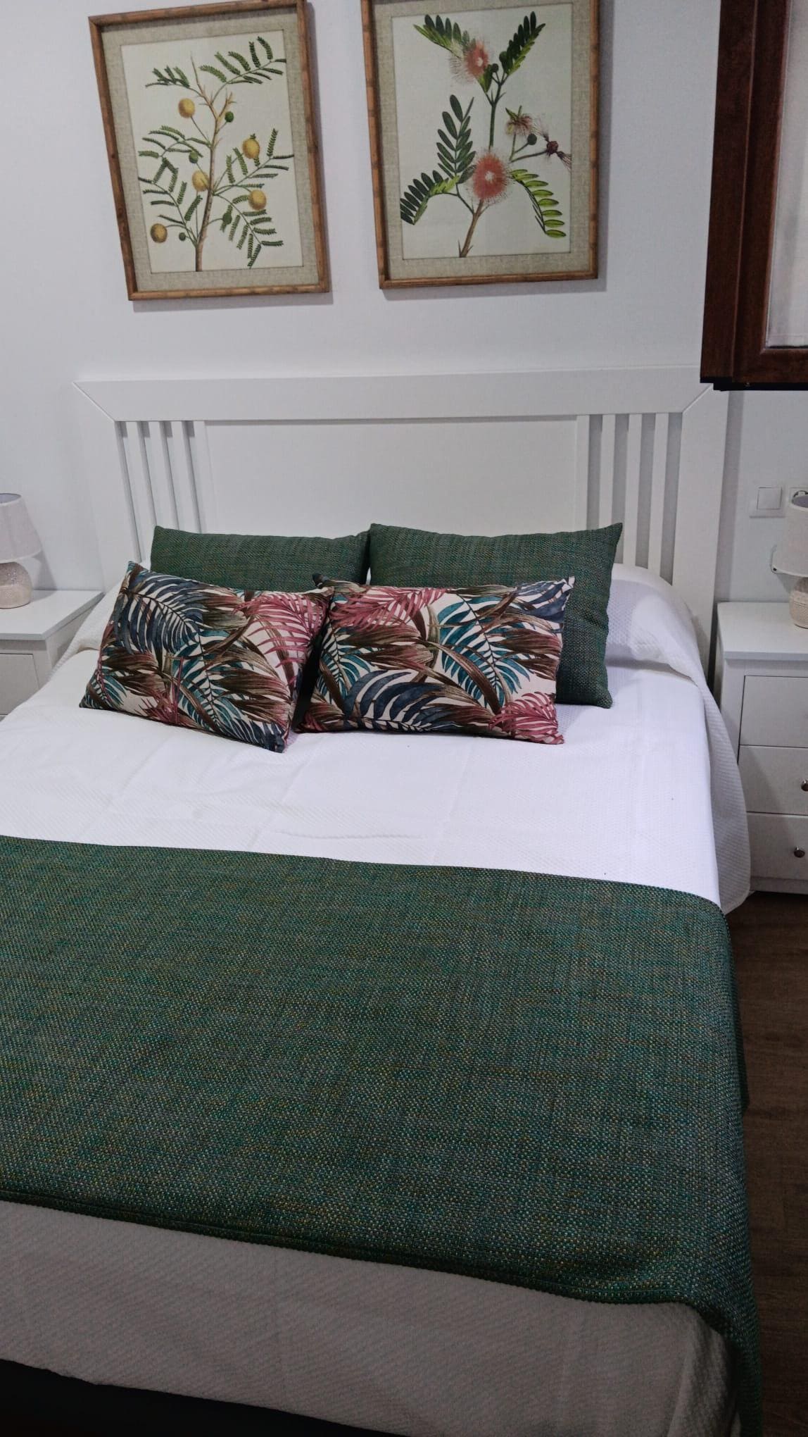 Picture of room with a single double bed.
