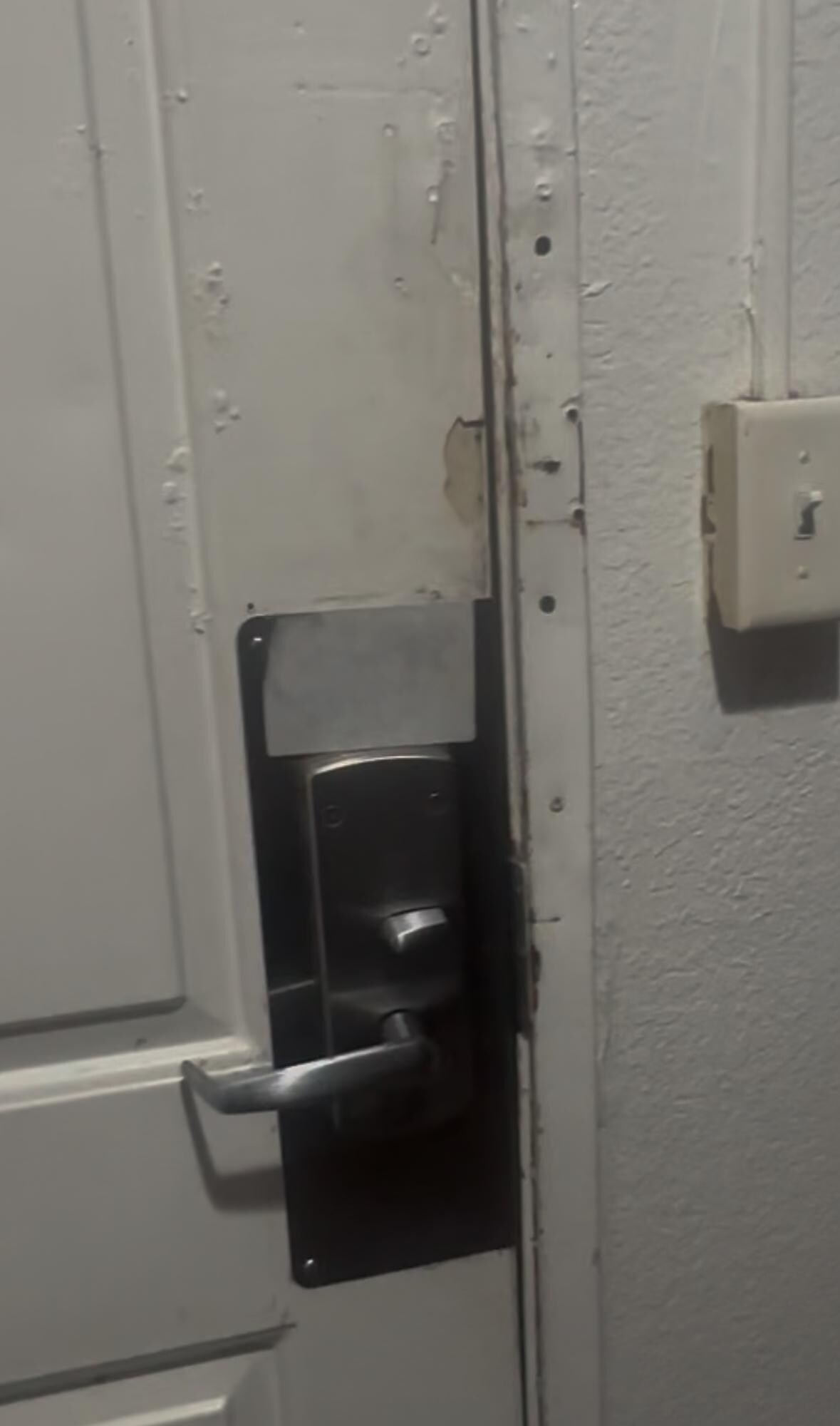 Broken lock, broken door.