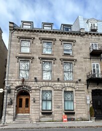 North House - Auberge la chouette / Hôtel Automatisé
Québec City, Quebec, Canada