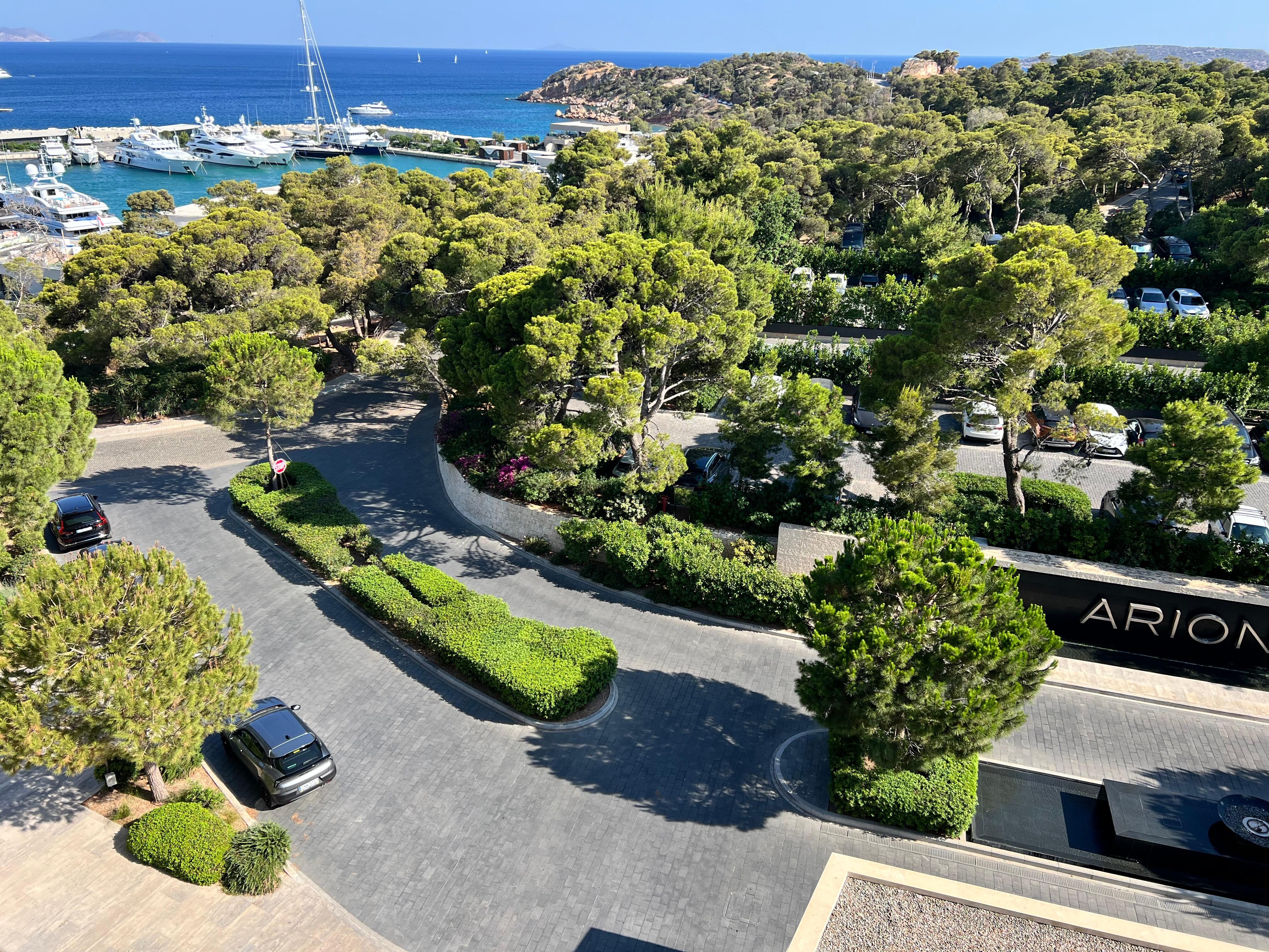 Arion-facing the Marina 