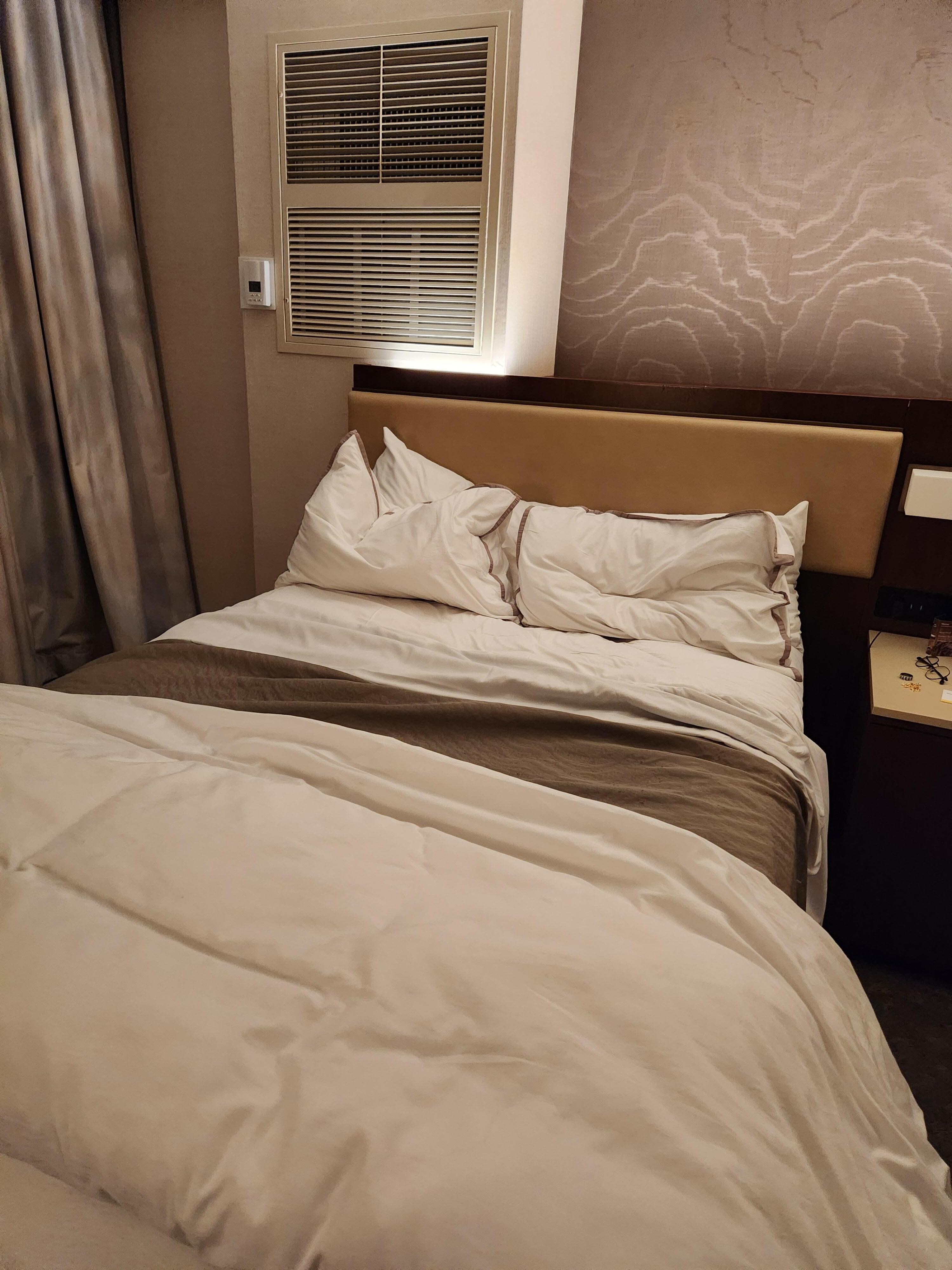 The flat pillows