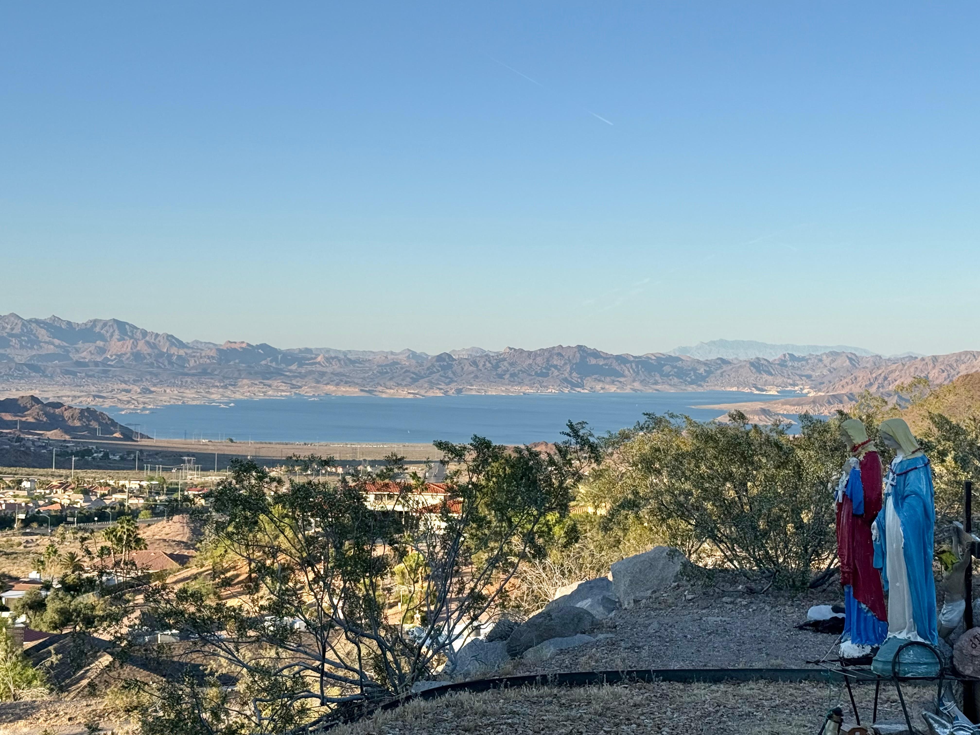 Walkable overlook view of Lake Mead.